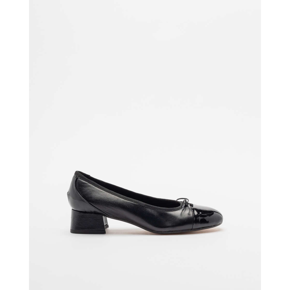 PROF LAURA 2211 Black Shoes - 496-LA2211-51 - PROF